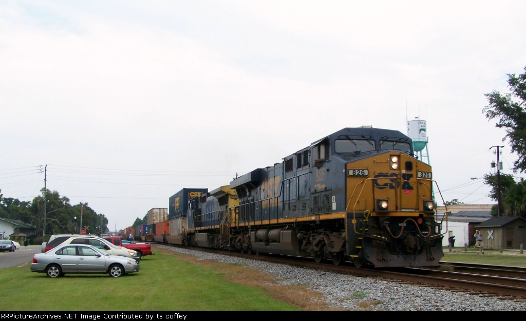 CSX 826
